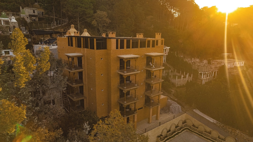 Le Suisse Spa - Santa Lucía Milpas Altas