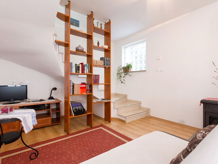 Teodora By Interhome - Medveja