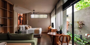 Suite-Estúdio Familiar, 1 cama king-size e sofá-cama, vista para o jardim | Roupa de alta qualidade, camas de colchão pillowtop 