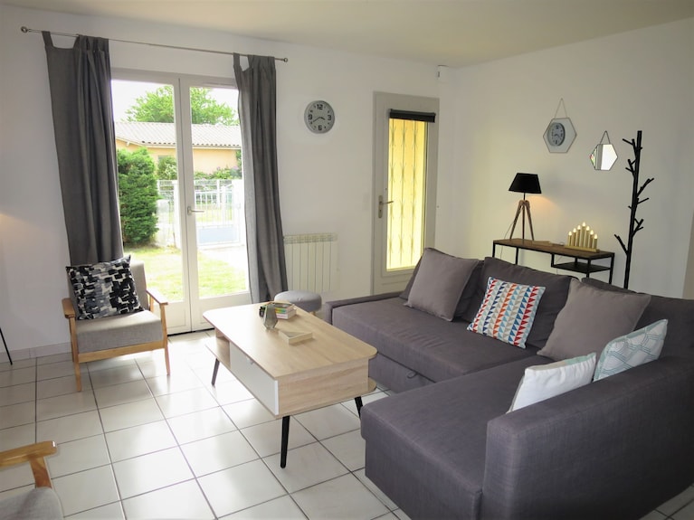 Les Chênes By Interhome - Hourtin