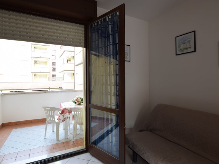 Acquamarina By Interhome - Albarella