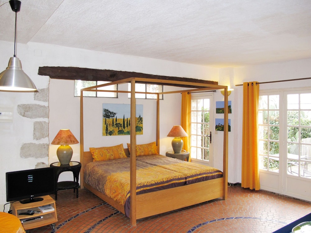 Laurier By Interhome - Tourrettes-sur-Loup
