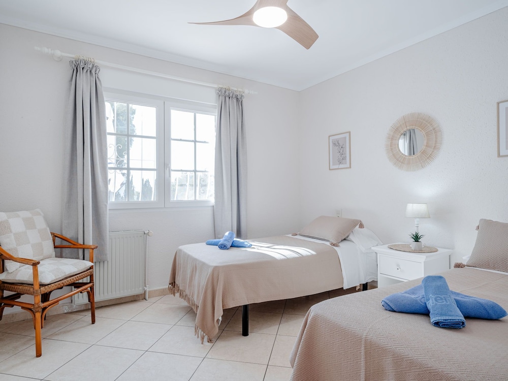 Heringklee By Interhome - Calp