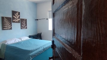 Quarto Duplo Empresarial para 1 Pessoa, 1 quarto, não fumadores | Minibar, ferro/tábua de engomar, Wi-fi grátis