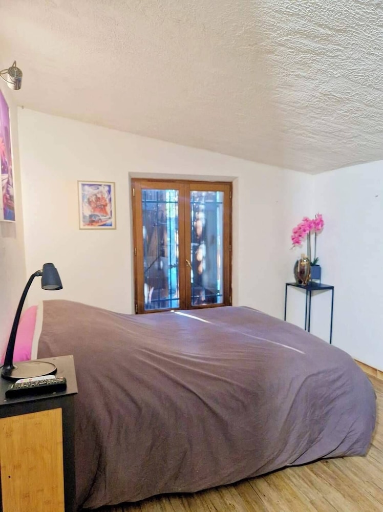 Studio 35m2 Avec Jacuzzi Privatif Et Piscine Suite Parentale Avec Sdb - Les Arcs sur Argens