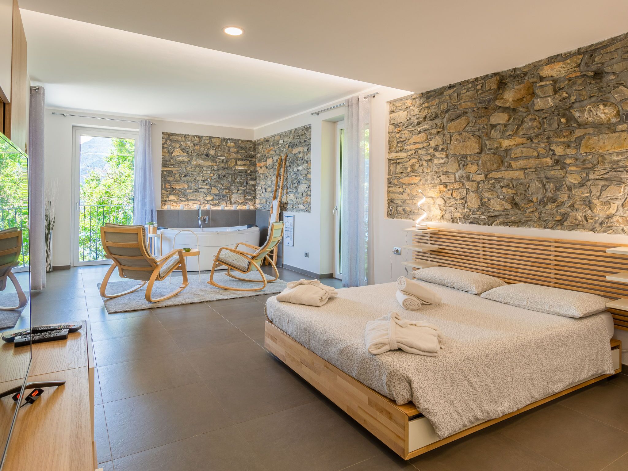 Lacum Lux Resort By Interhome - Varenna