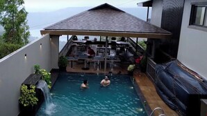 Piscina externa