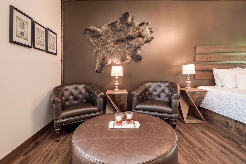 Bourbon Themed Suite | Boutique Hotel - Woodbury, MN