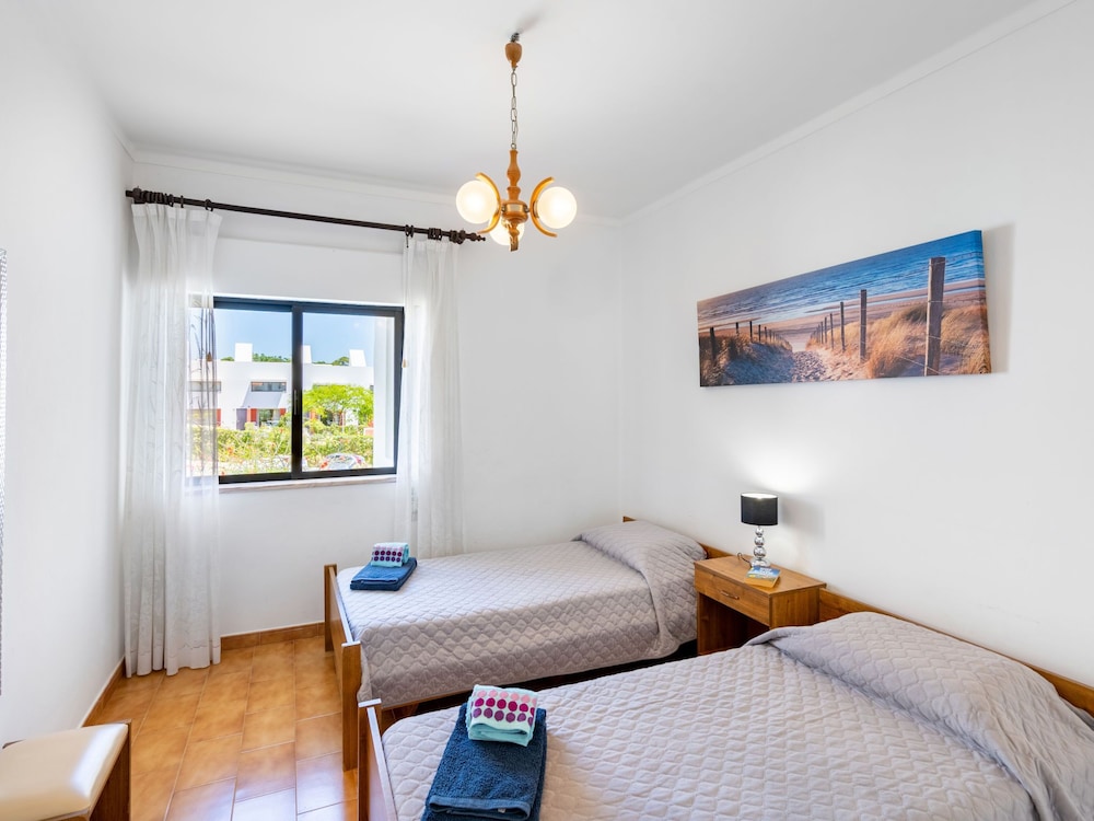 Quinta Do Torrejão By Interhome - Porches