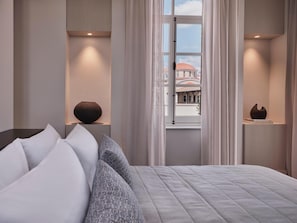 Suite Executiva, 2 quartos, Vista para a cidade | Roupa de alta qualidade, edredões de penas, minibar, cofre no quarto 