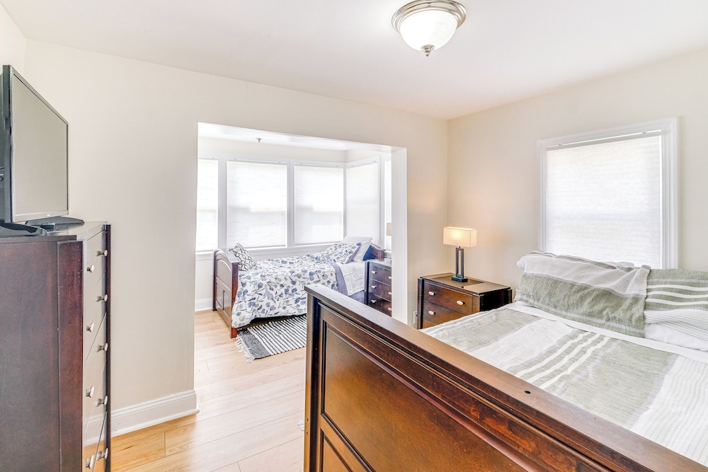 Rockville Home W/ Spacious Yard: 17 Mi To Dc! - Gaithersburg, MD