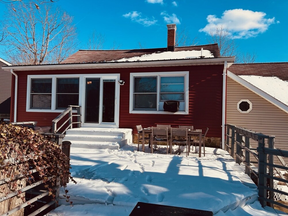 Little Loch 2 Bedroom Home By Redawning - Bainbridge, OH