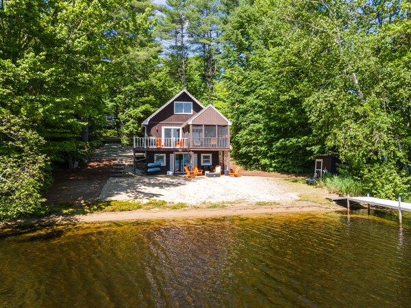 Idyllic Lakeside Getaway 4 Bedroom Home By Redawning - Alton, NH