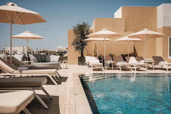 Courtyard By Marriott Sliema - Malta