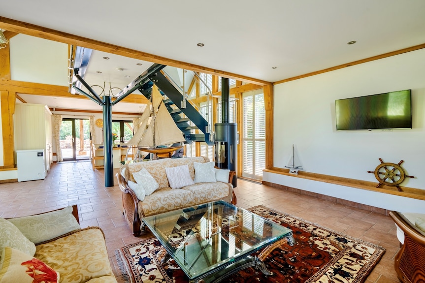 The Boat House By Inspirestays-com - A Luxury Cottage Sleeping 2 Guests In 1 Bedroom - West Wittering