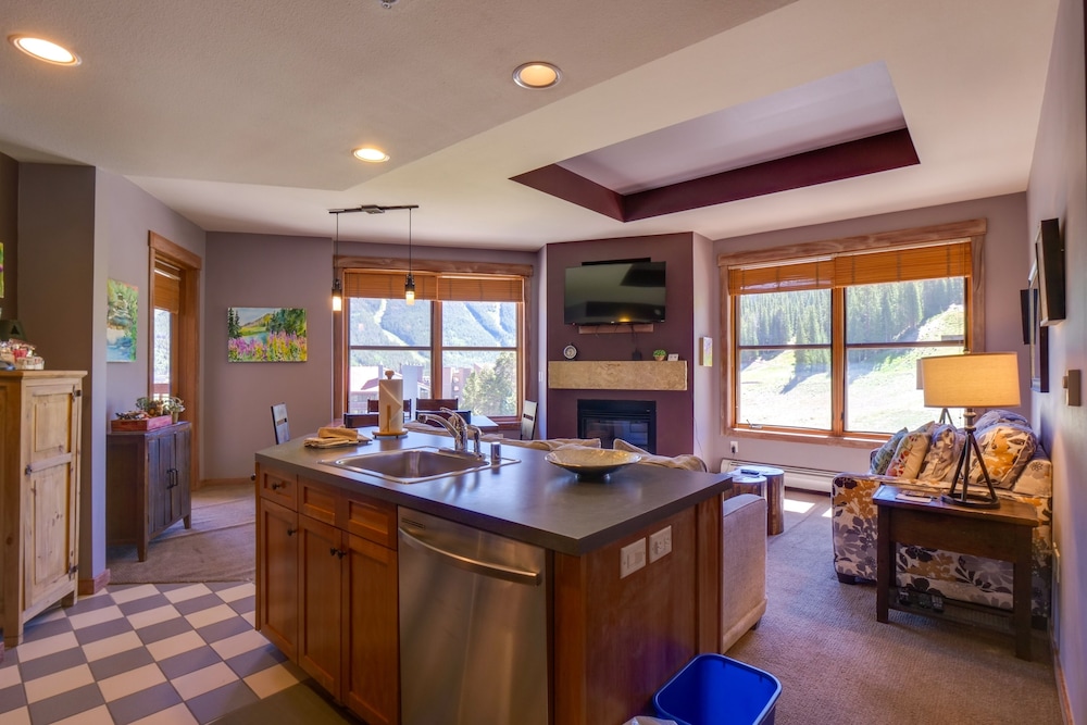 Copper One 2 Bedroom Condo #524 by RedAwning - Copper Mountain | Vrbo