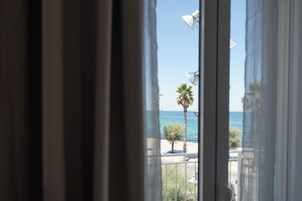 Quarto Duplo Deluxe, varanda, vista para o mar | Vista da varanda