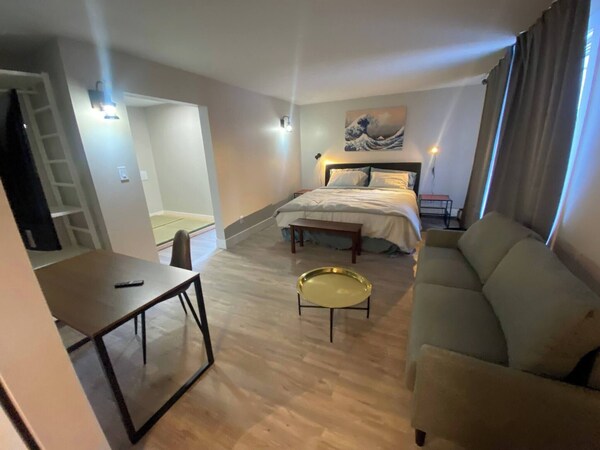 Newly Renovated 1br1ba With Asian Style - Edmonton