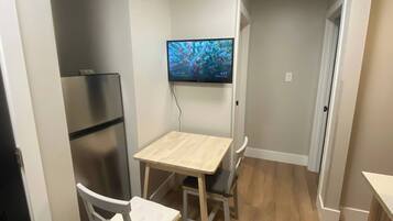 Apartamento, 2 quartos, varanda, vista para o jardim | Parte interna