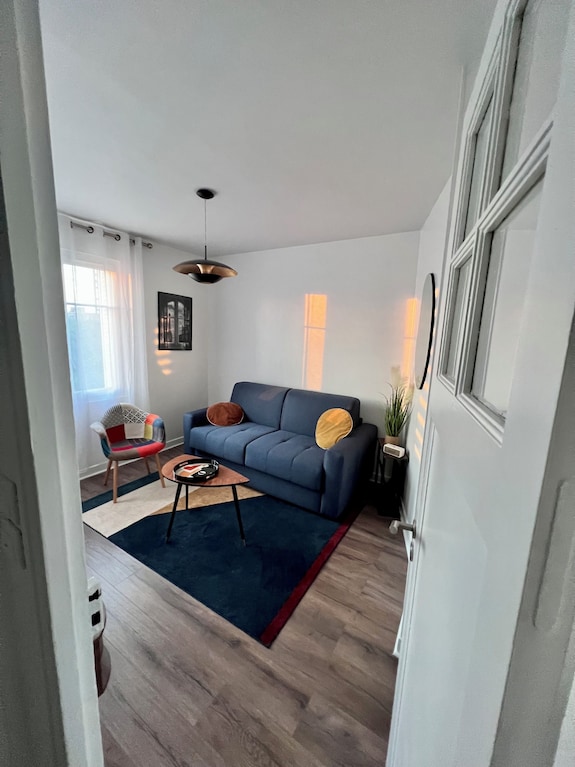 Your Sweet Home - Issy-les-Moulineaux