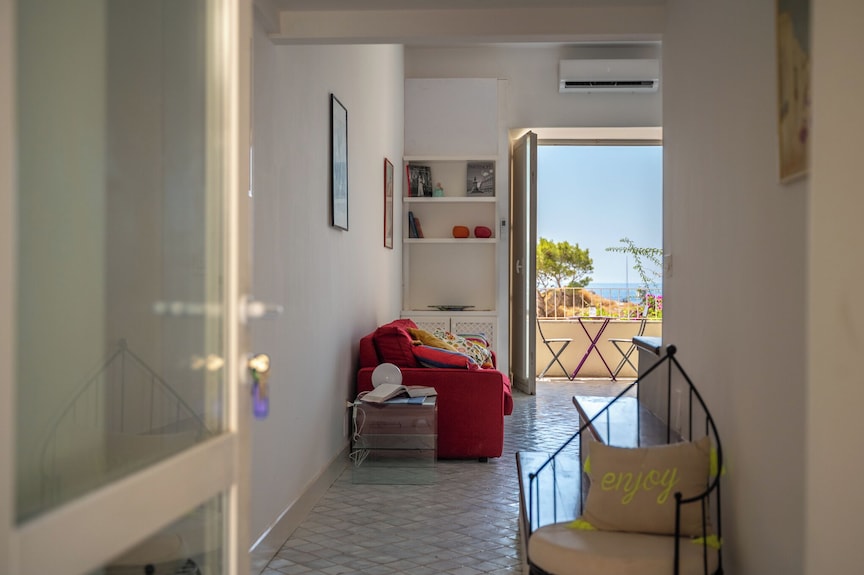 Luxurious Beach House With Ac In Capri. Stunning Views & Steps From The Beach - Capri