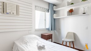 Apartamento | Secretária adequada para computadores portáteis, Wi-fi grátis 