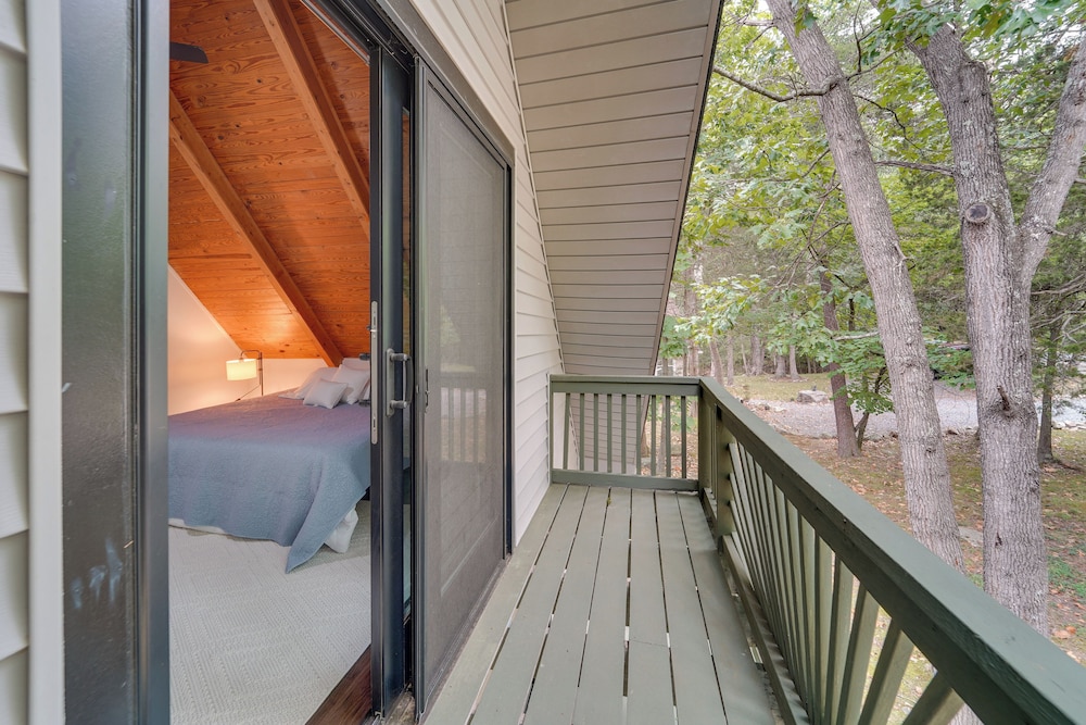 1 Mi To Massanutten Resort: Cabin W/ Fire Pit! - Shenandoah, VA