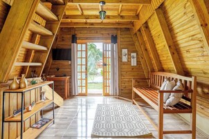 Chalé família, varanda coberta, vista para a montanha | Área de estar