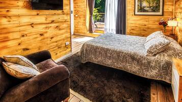 Quarto Duplo ou Twin Tradicional | Cofre no quarto, com decoração personalizada