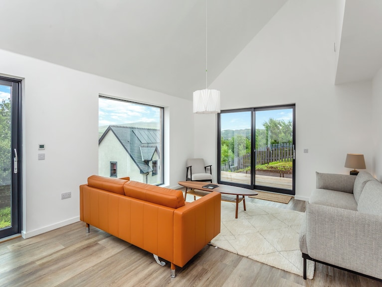 3 Bedroom Accommodation In Portree, Isle Of Skye - Skye