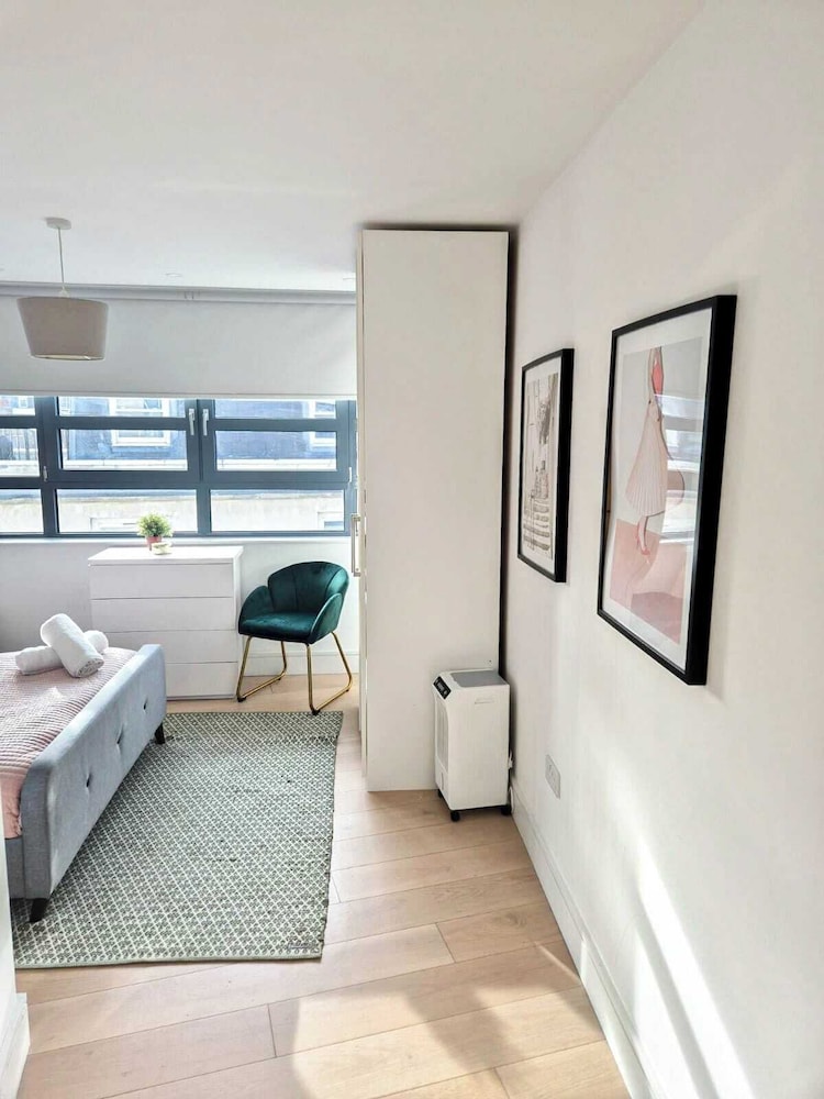 Spacious 3bedroom Flat W. Balcony In Regent's Park - Notting Hill