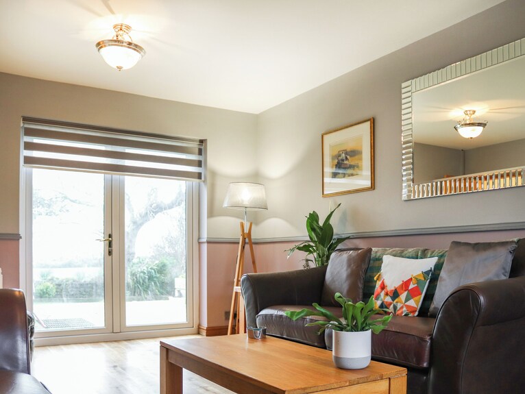 Alojamiento De 4 Habitaciones En Bodorgan - Caernarfon