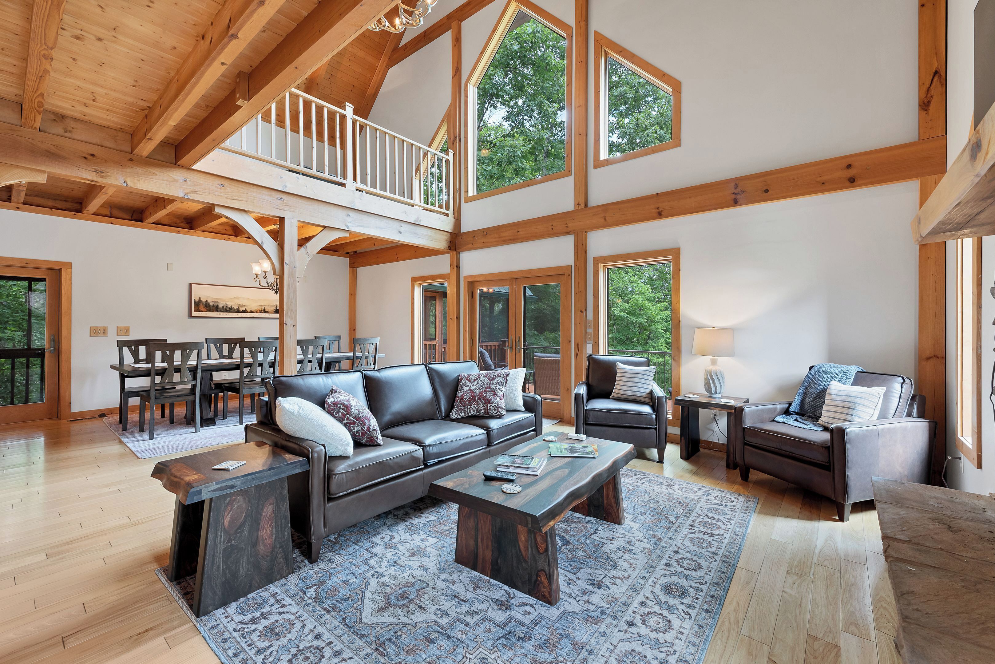 This Amazing Home Has Much To Offer ,Spacious Rooms & And A Hot-tub For Relaxing - Maryville, TN