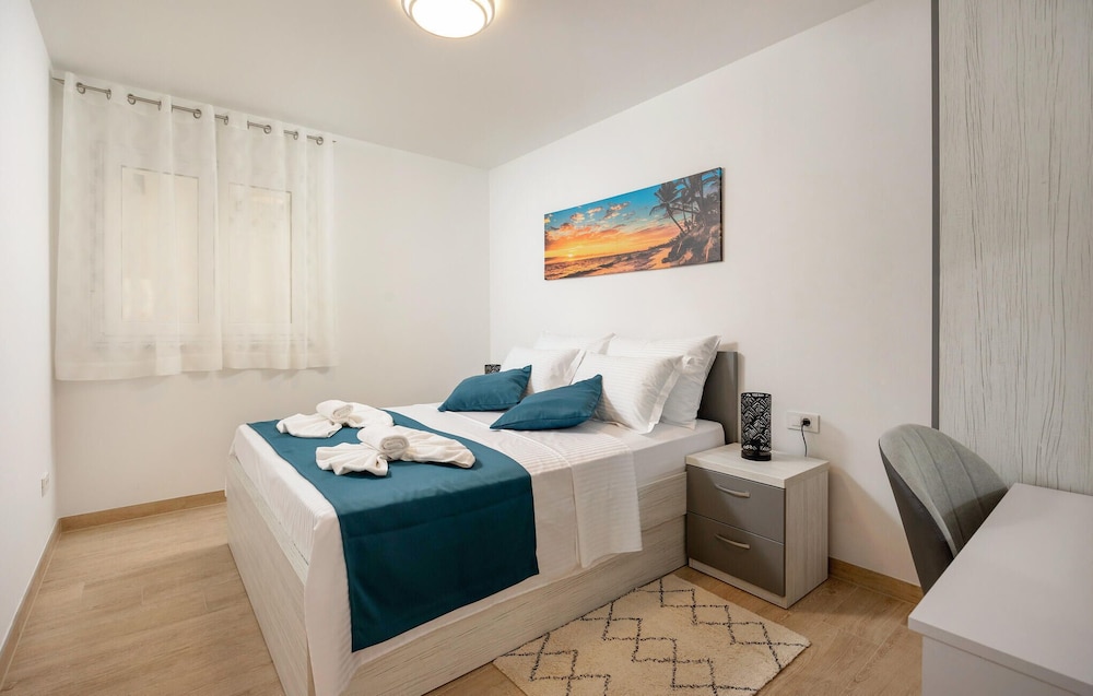 Lovely Apartment In Podstrana With Wifi - Podstrana