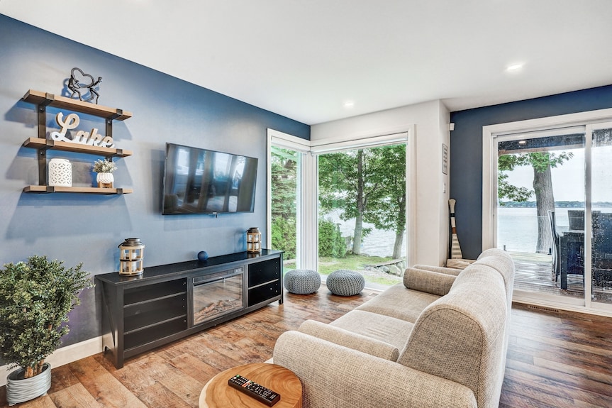 Sunset Heaven - Modern Lake House With Spa - Bedford