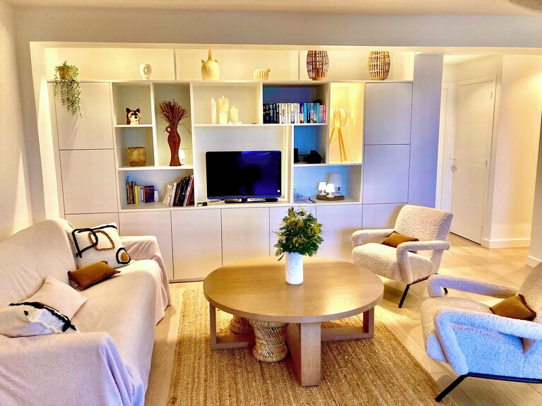 Appart Dexception 70m2 + Terrasse 40m2 Le Port , Vue De St Tropez - Sainte-Maxime