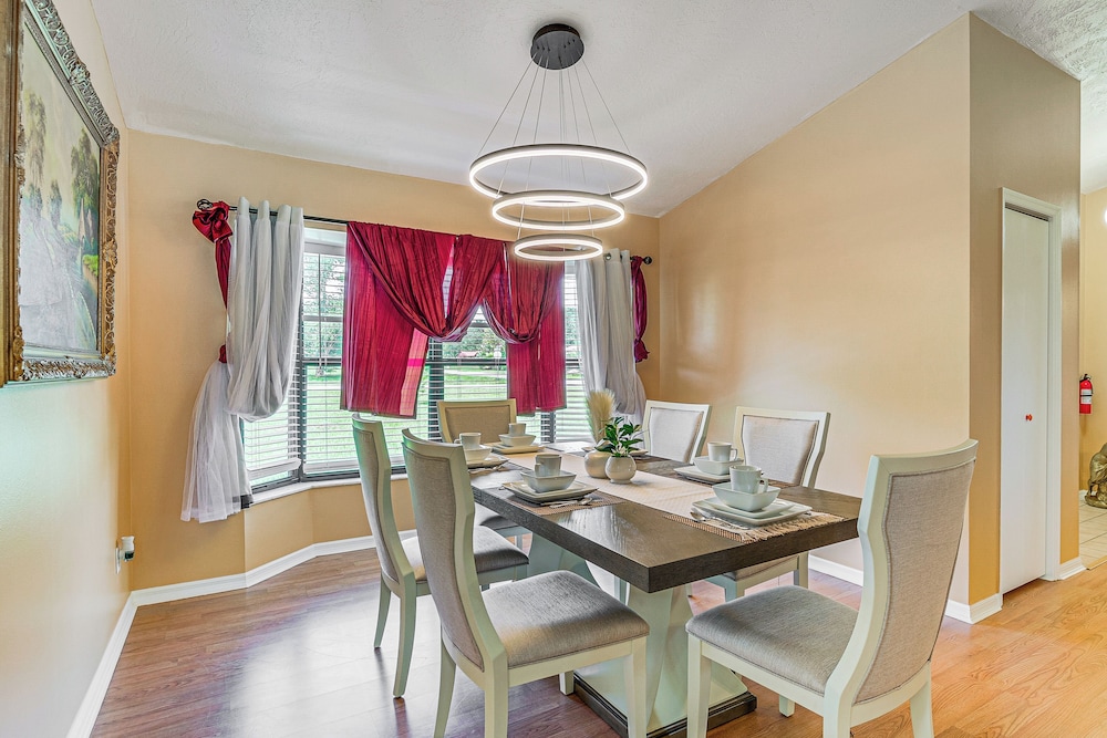 11 Mi To Dtwn: Ocala Home W/ Screened-in Lanai! - Ocala, FL