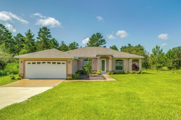 5 Mi To Weeki Wachee Springs! Poolside Retreat - Spring Hill, FL