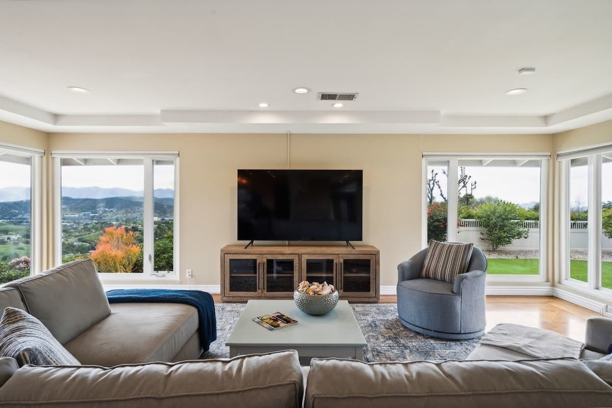 Bouquet Cottage (4-bedroom Home) With Pool - Pets Allowed By Redawning - Sinaloa Lake, CA