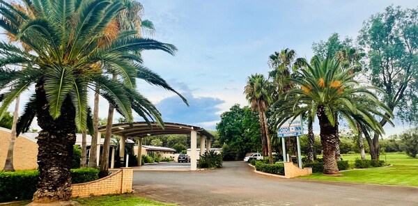 Mulga Country Motor Inn - Charleville