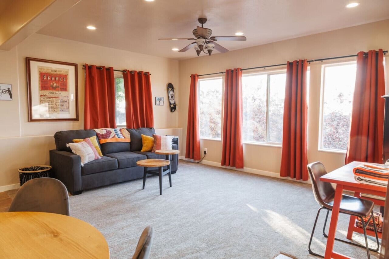 New! Paragliding Paradise | Hot Tub | Grill | View - Lehi, UT