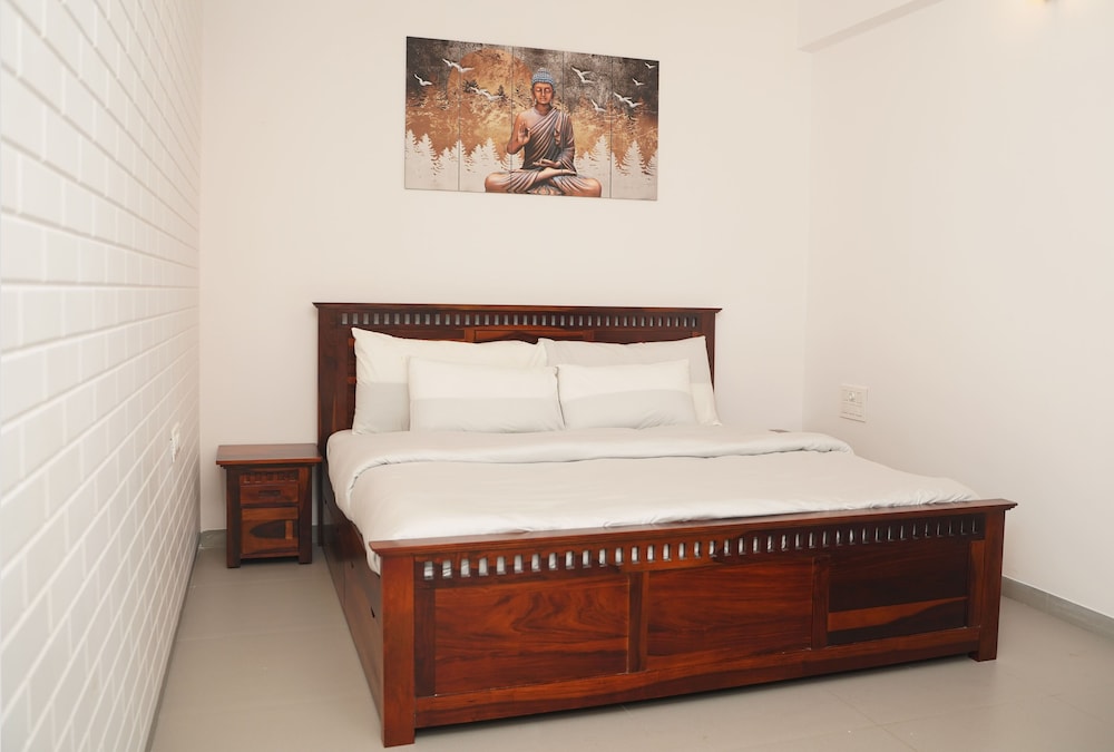Luxurious & Spacious 1 Bhk Near Candolim Beach - Goa
