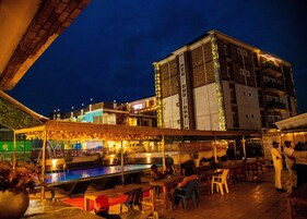 Bar junto à piscina