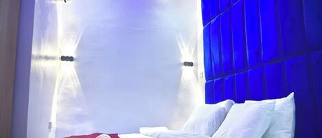 Quarto Standard | Secretária adequada para computadores portáteis, Wi-fi grátis