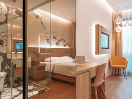 Quarto (Premier King, Window) | Escrivaninha, espaço de trabalho para notebook, Wi-Fi de cortesia
