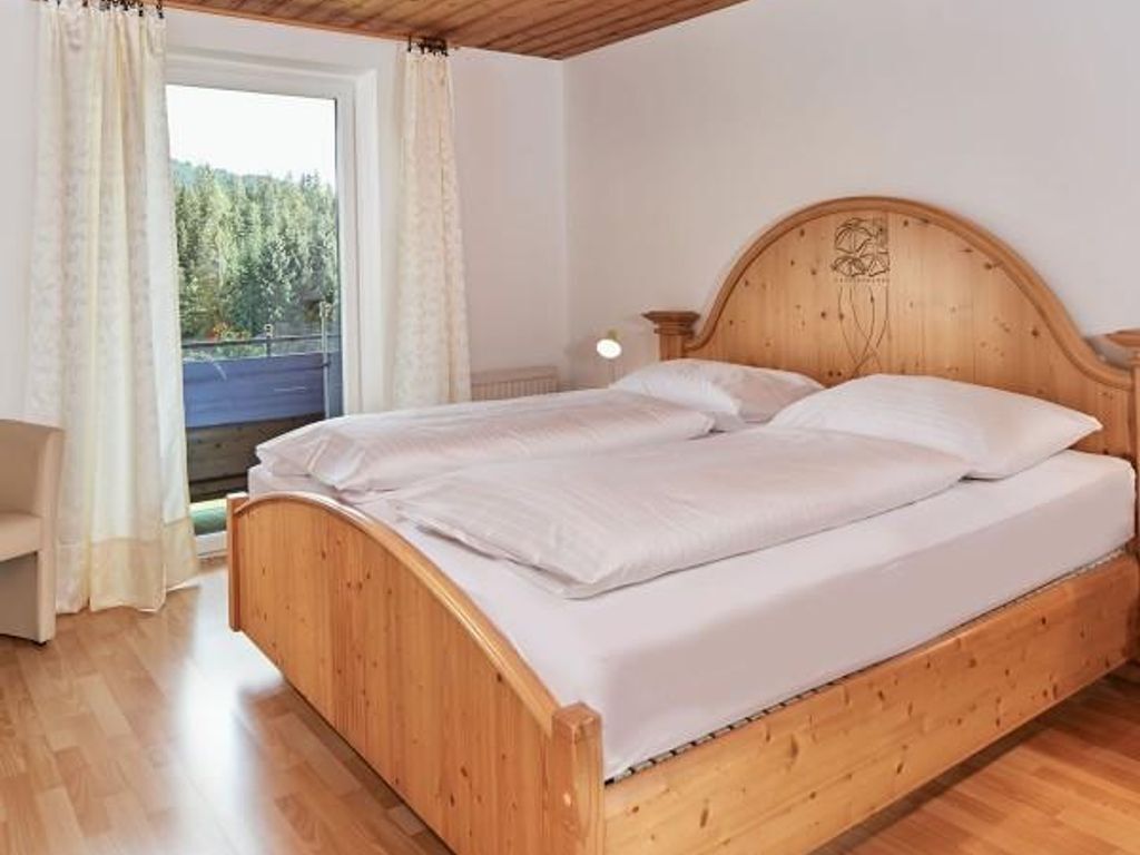 Familienzimmer, Dusche, Wc, Balkon - Hotel Bergglück - Hallstatt