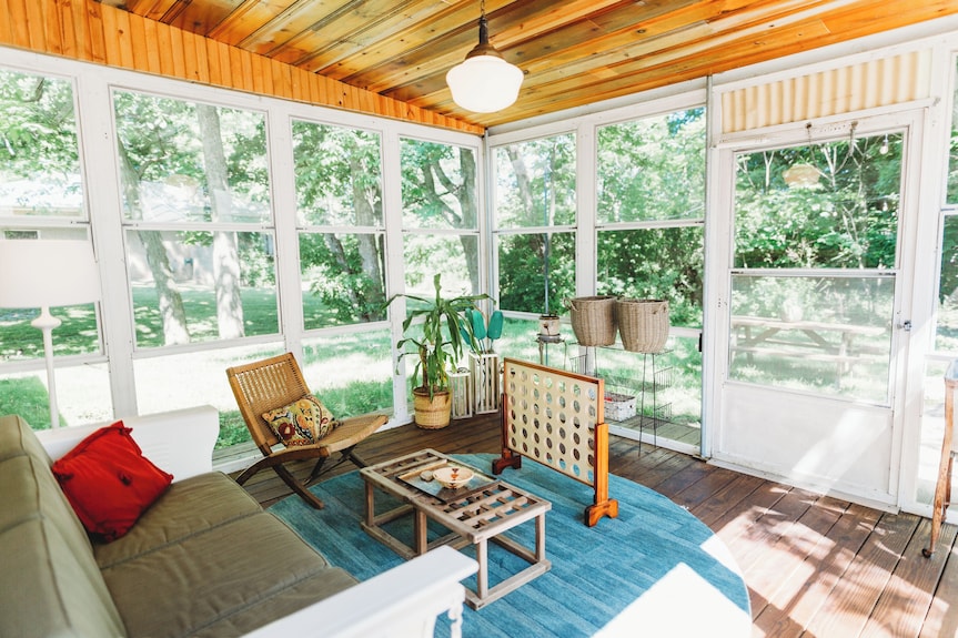 Charming Cottage W/ Hot Tub - 5 Min From Lake Michigan! - Michigan