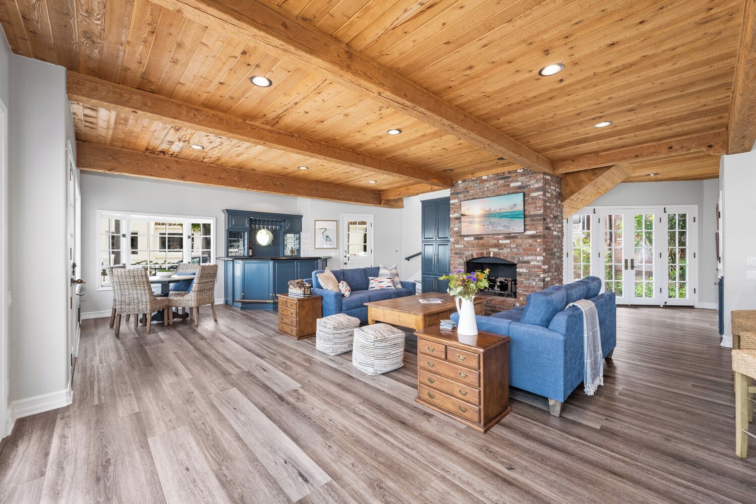 Balboa Island Family Home W/ Patio On The Bayfront - Newport Beach, CA