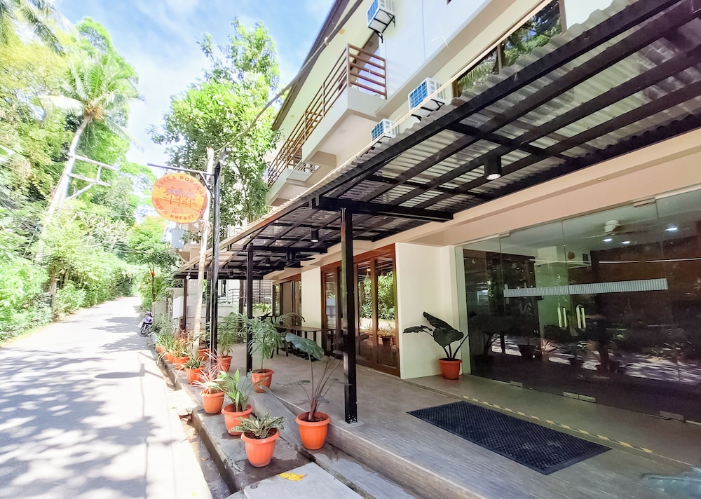 Areca Boracay Bed & Breakfast - Malay