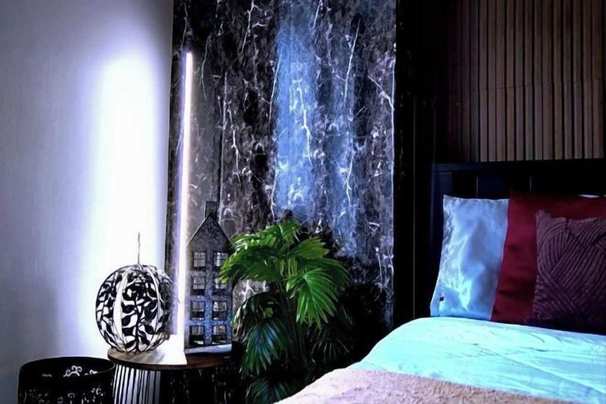 Secretária, Wi-fi grátis, roupa de cama fornecida